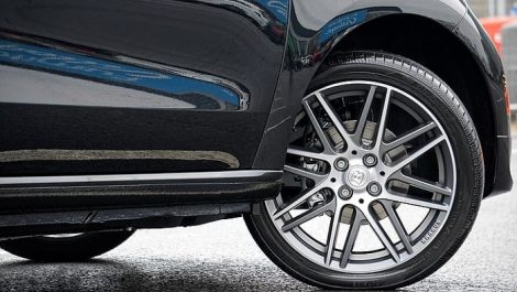 How Much Do Rims Cost? All Things You Need To Know - DrivingPress